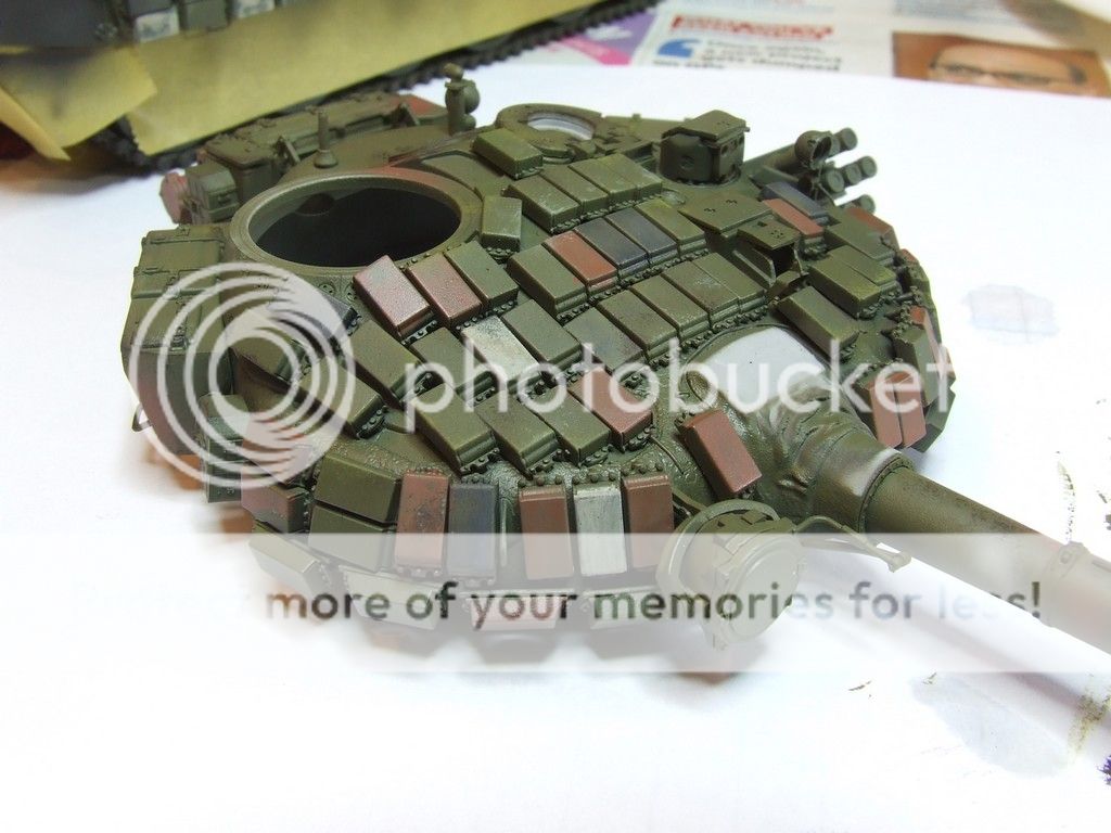 Trumpeter T-72B/B1 (w/kontakt-1 reactive armor) - Page 6 ...